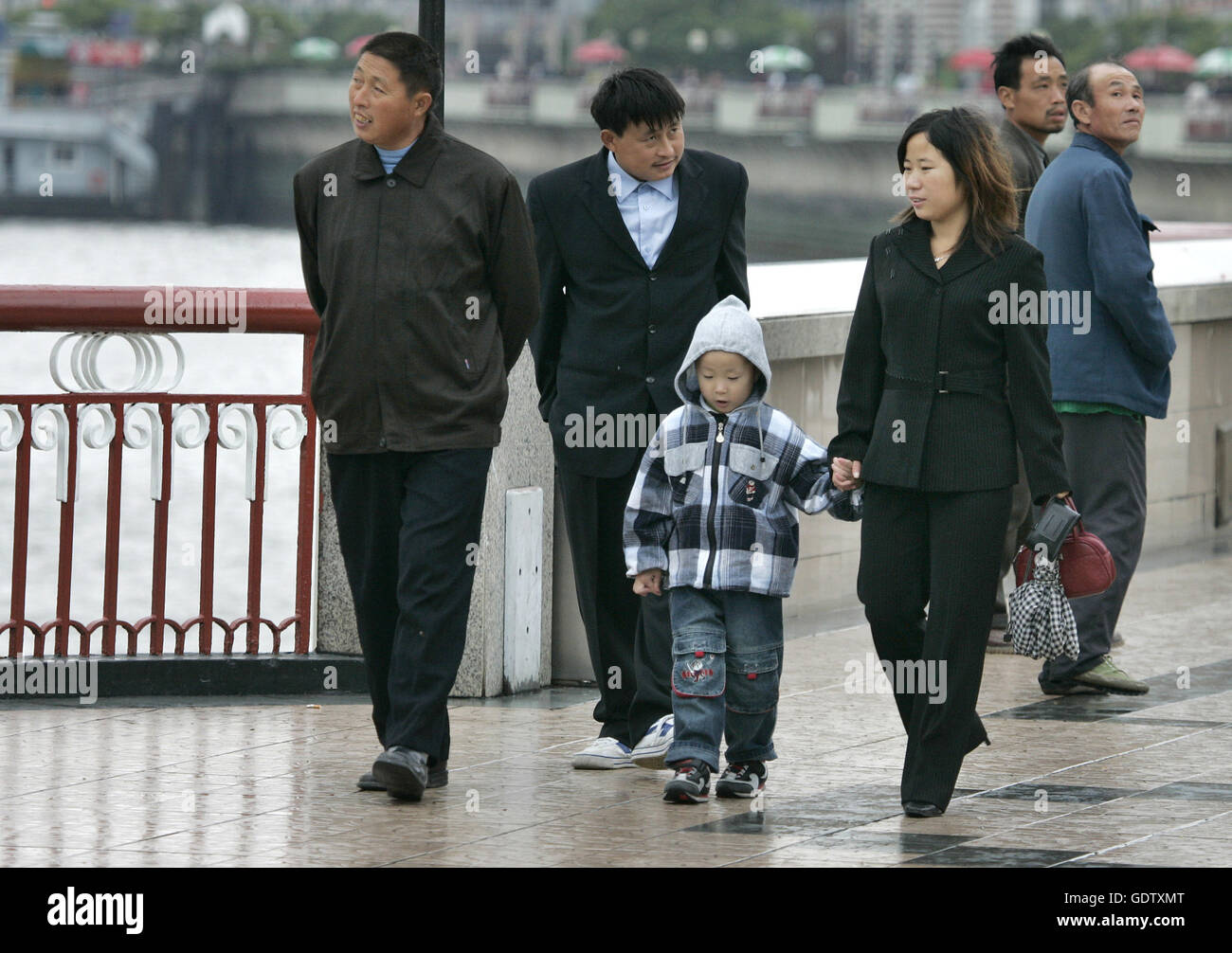 A family in Shanghai Stock Photo - Alamy