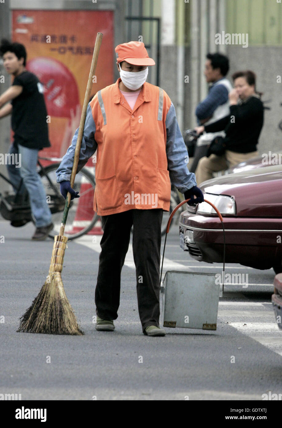 Street sweeper in Beijing Stock Photo - Alamy