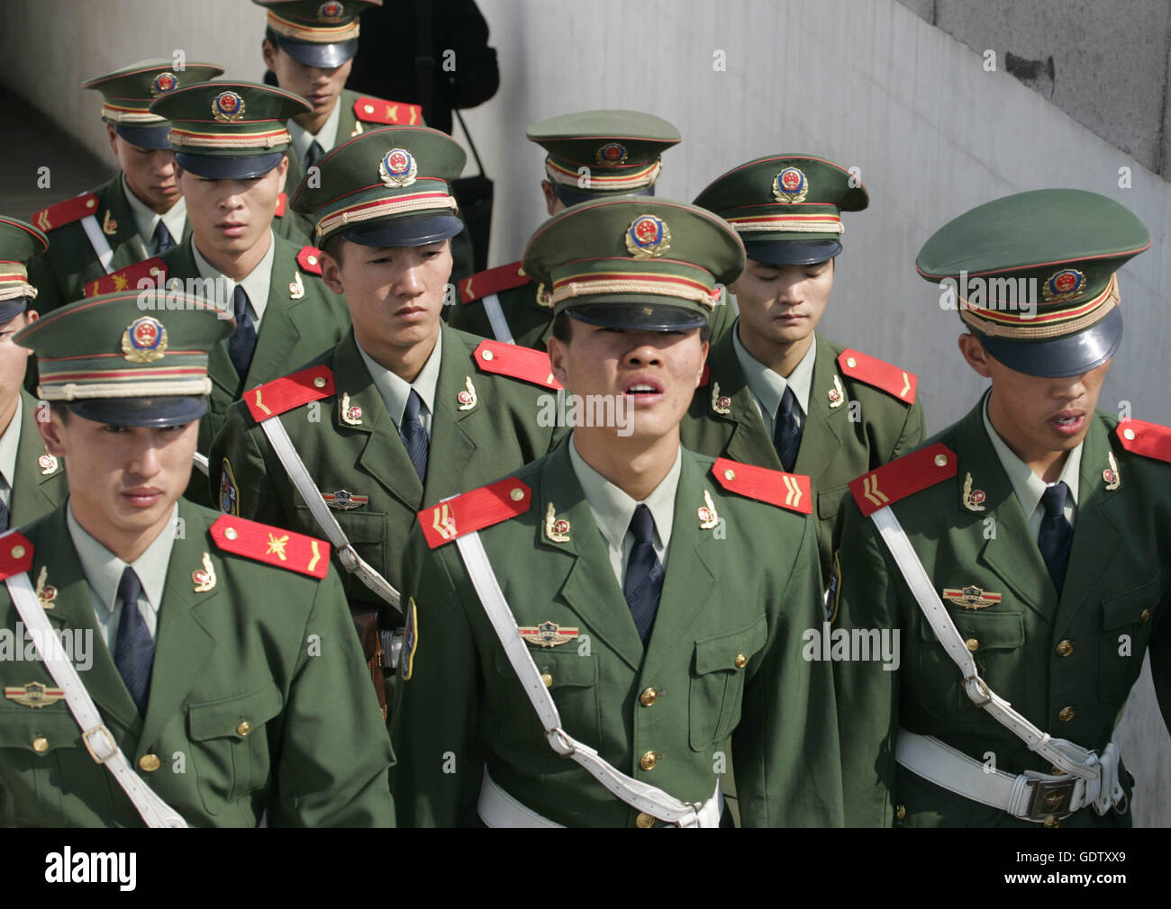 Chinese soldiers marching hi-res stock photography and images - Alamy