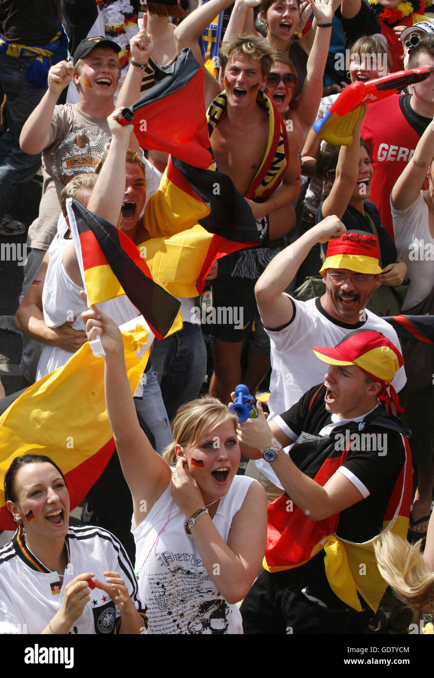 German soccer fans cheer fifa hi-res stock photography and images - Alamy