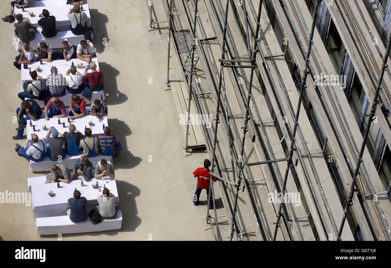 Topping out ceremony Stock Photo - Alamy