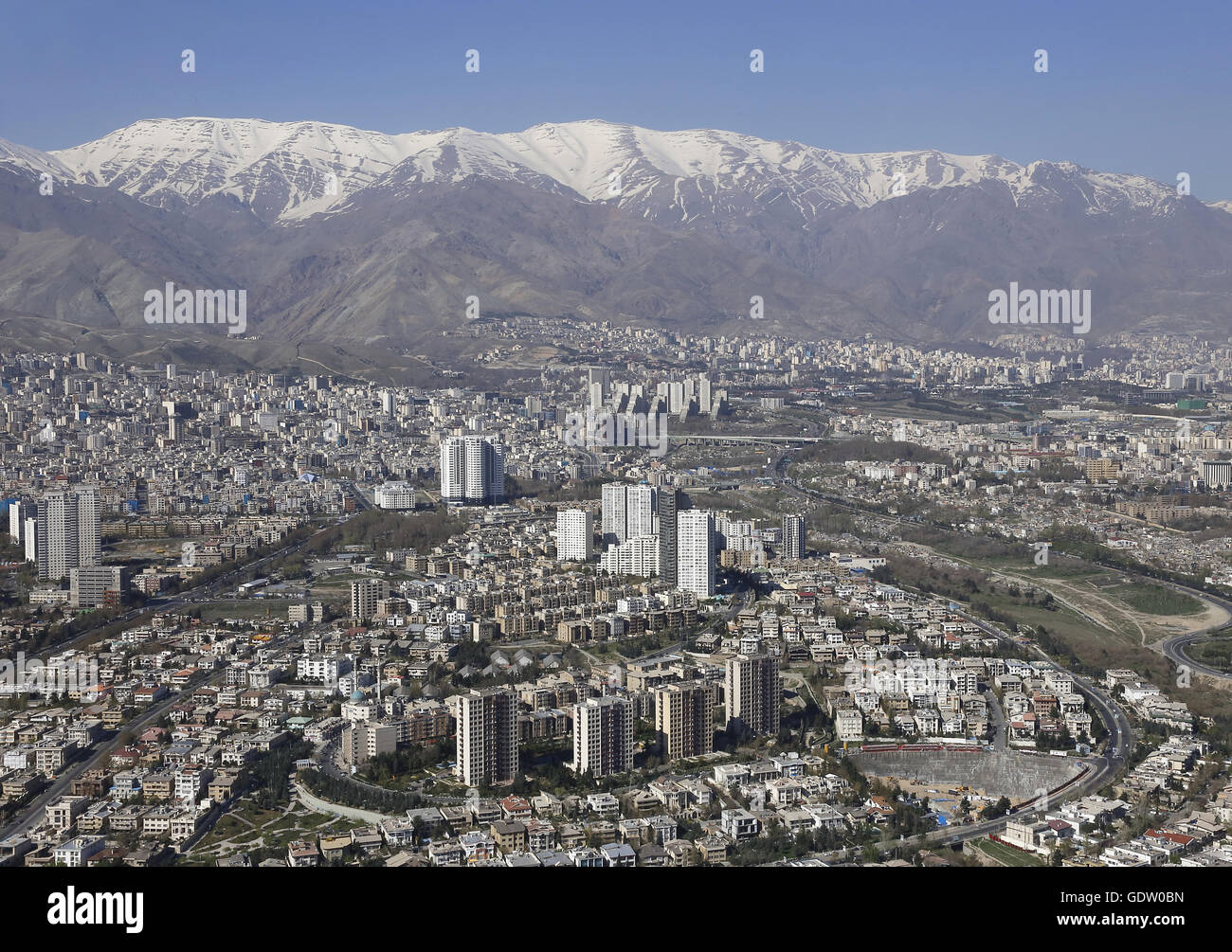 Tehran houses hi-res stock photography and images - Alamy
