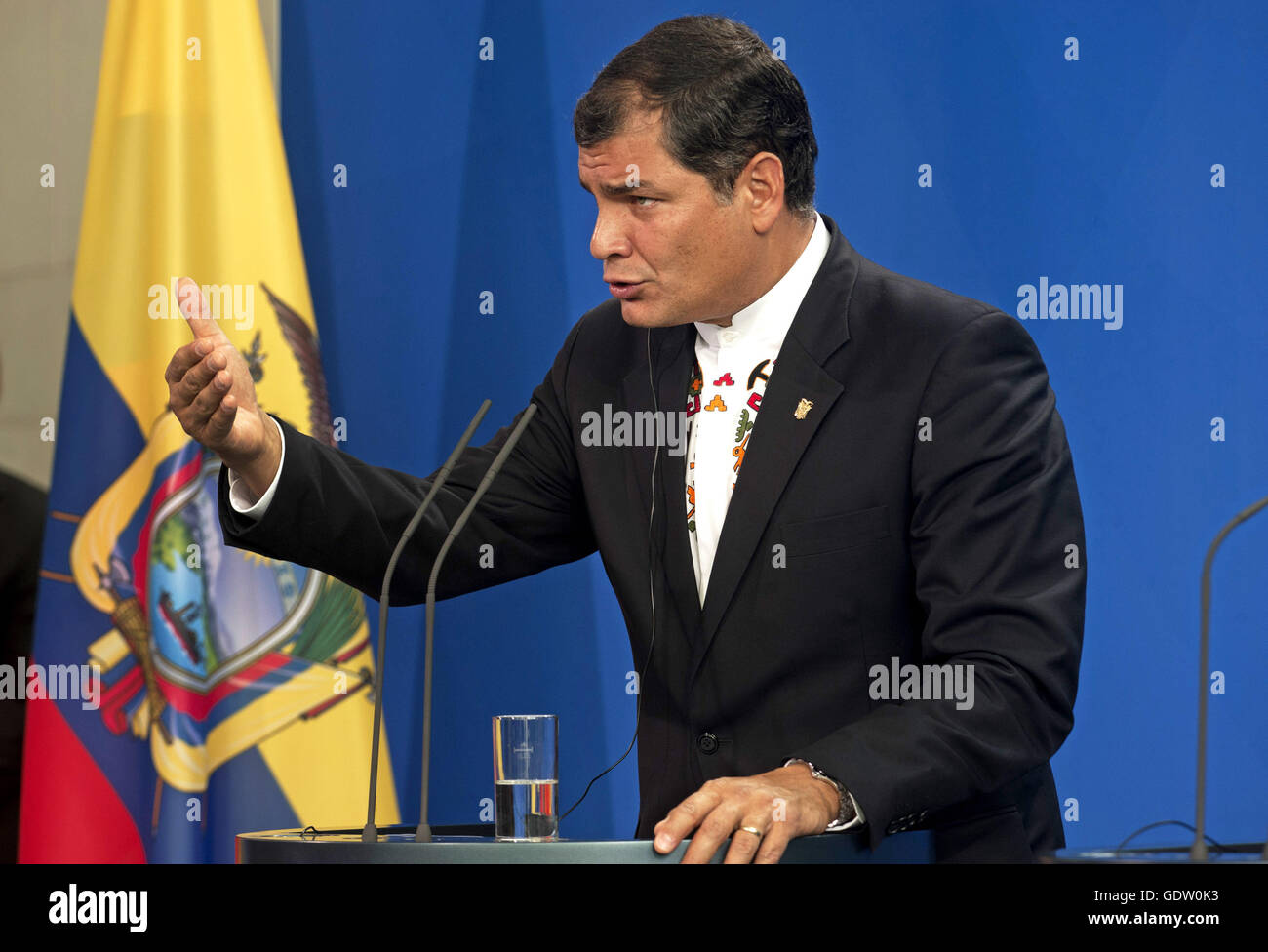 Rafael correa hi-res stock photography and images - Alamy
