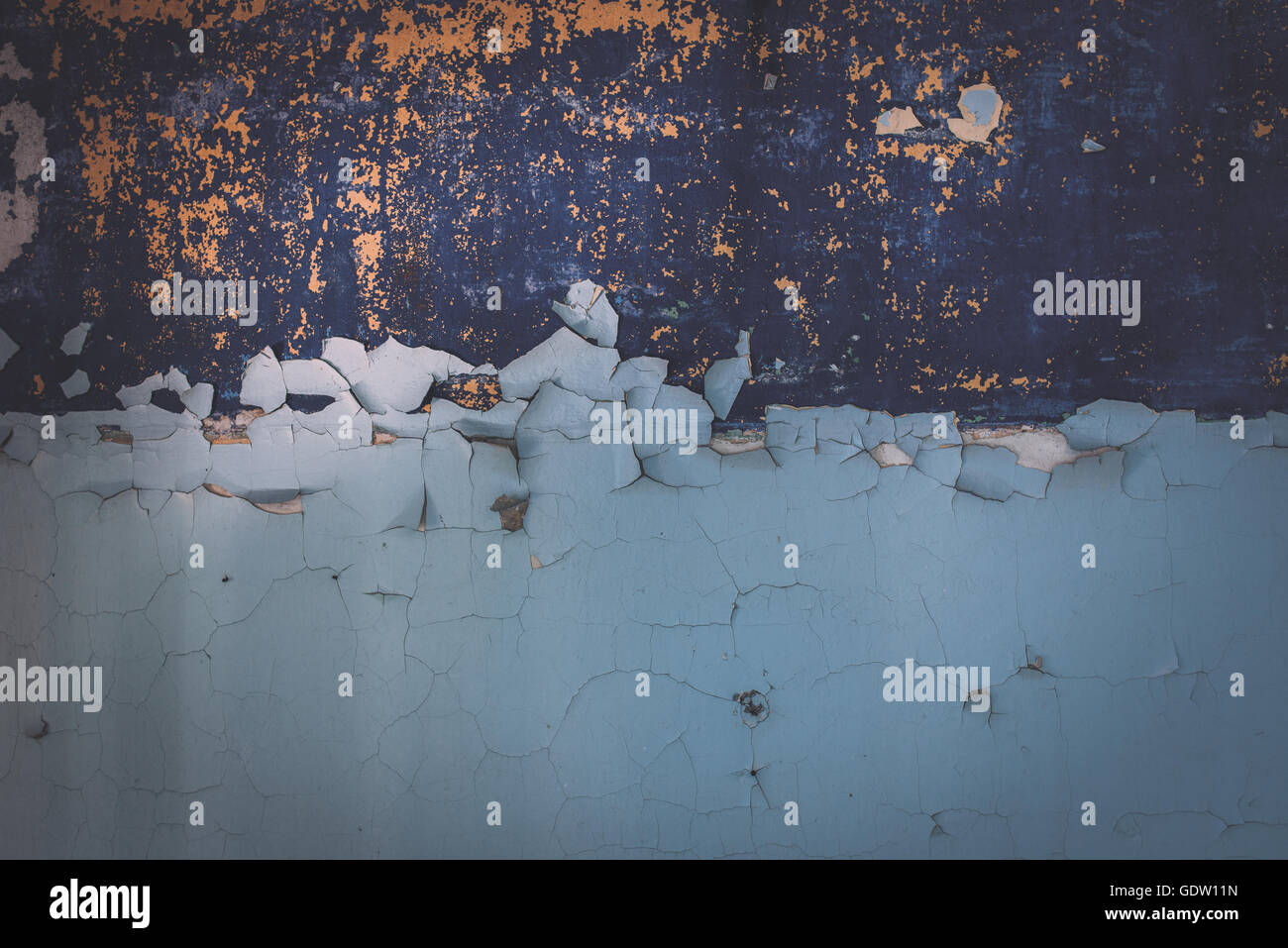 Off white exterior walls hi-res stock photography and images - Alamy