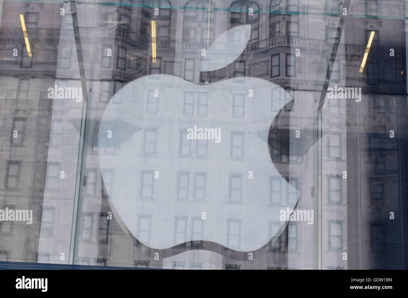 Big Apple Logo Apple Store High Resolution Stock Photography and Images ...