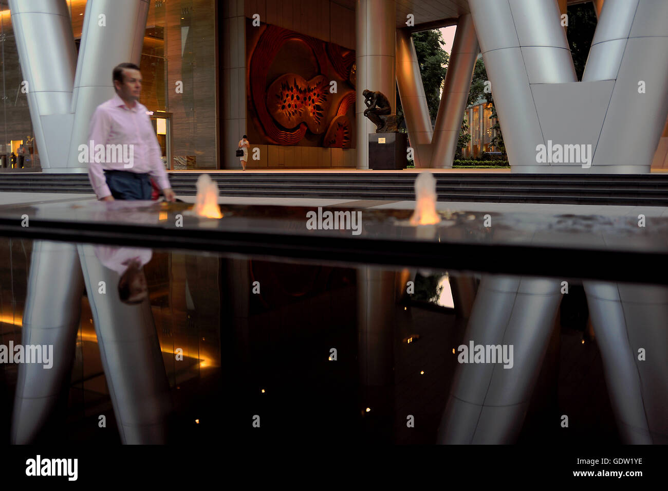 X mirror hi-res stock photography and images - Alamy