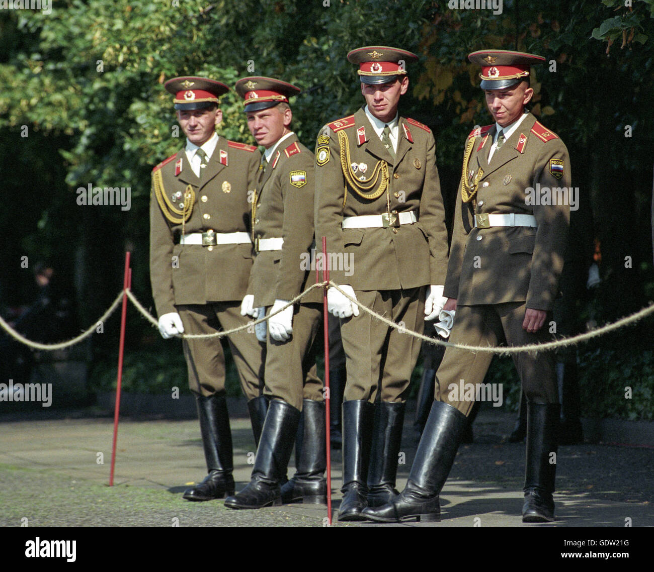 Russian soldiers hi-res stock photography and images - Alamy