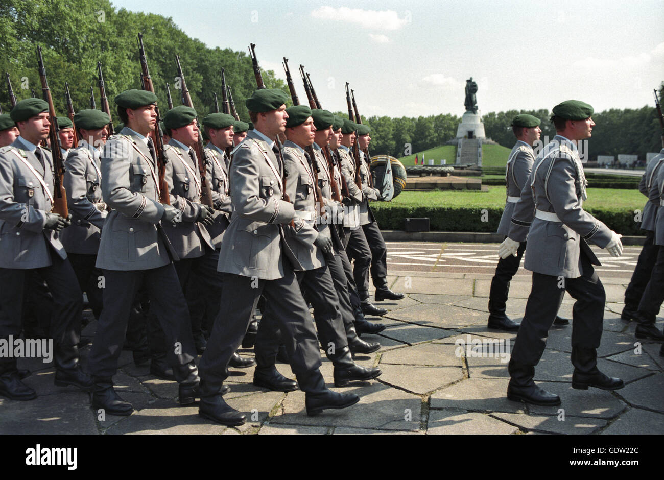 German bundeswehr soldiers hi-res stock photography and images - Alamy