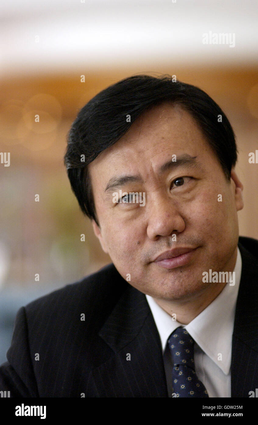 The mayor of the chinese city of dalian hi-res stock photography and ...