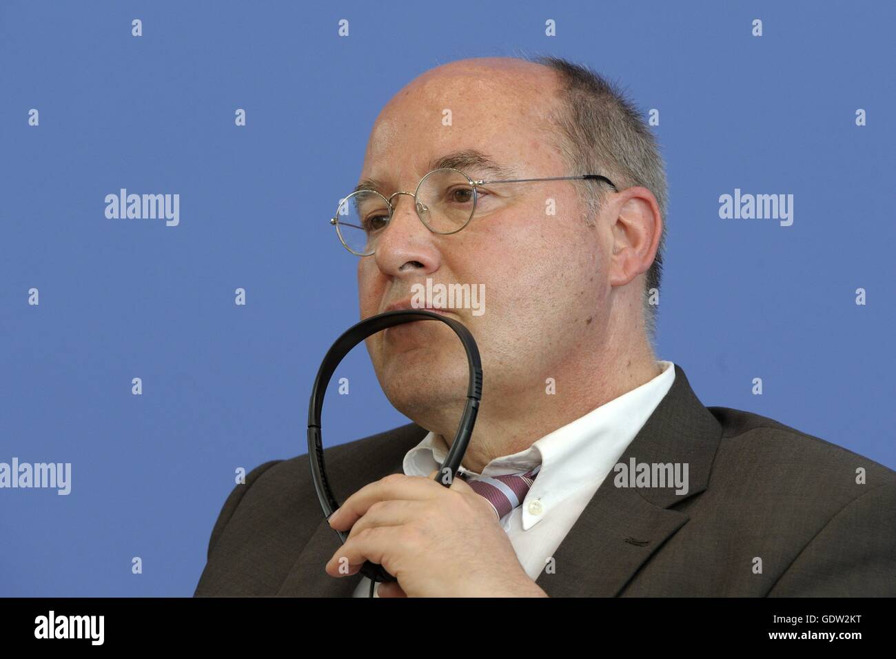 Gysi hi-res stock photography and images - Alamy