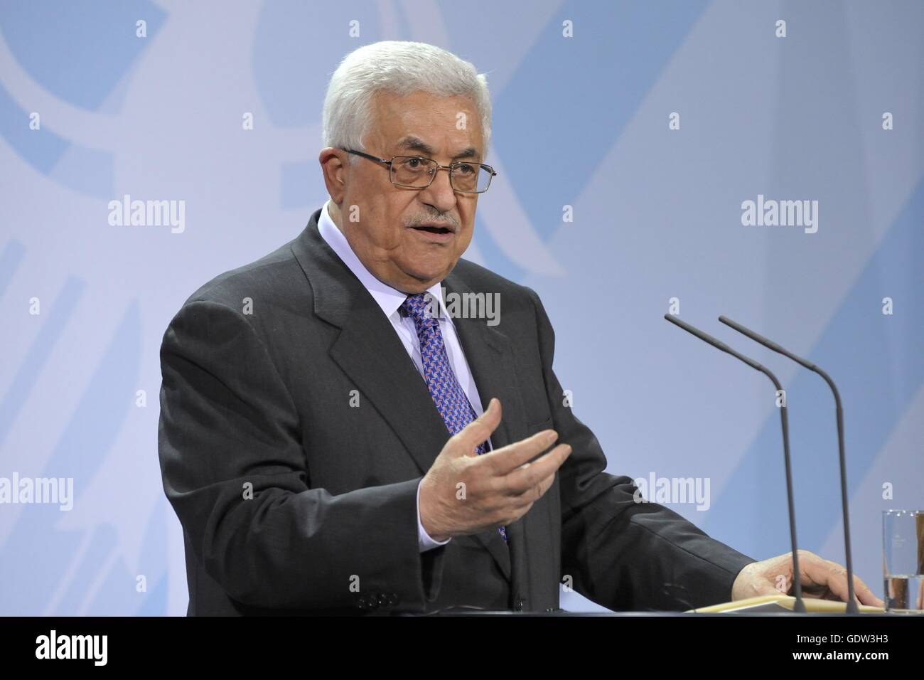 Mahmoud abbas hi-res stock photography and images - Alamy