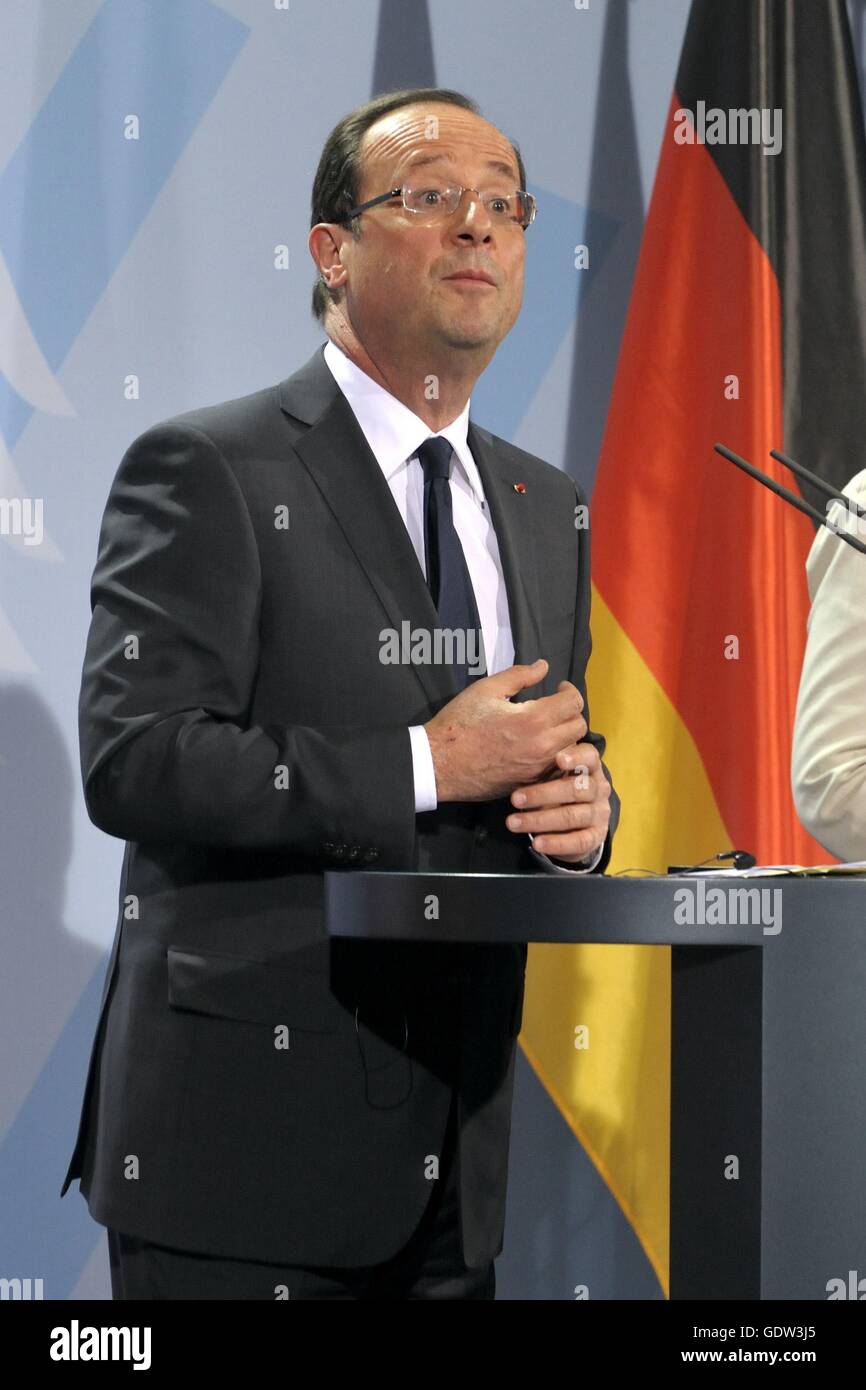 François hollande portrait hi-res stock photography and images - Alamy