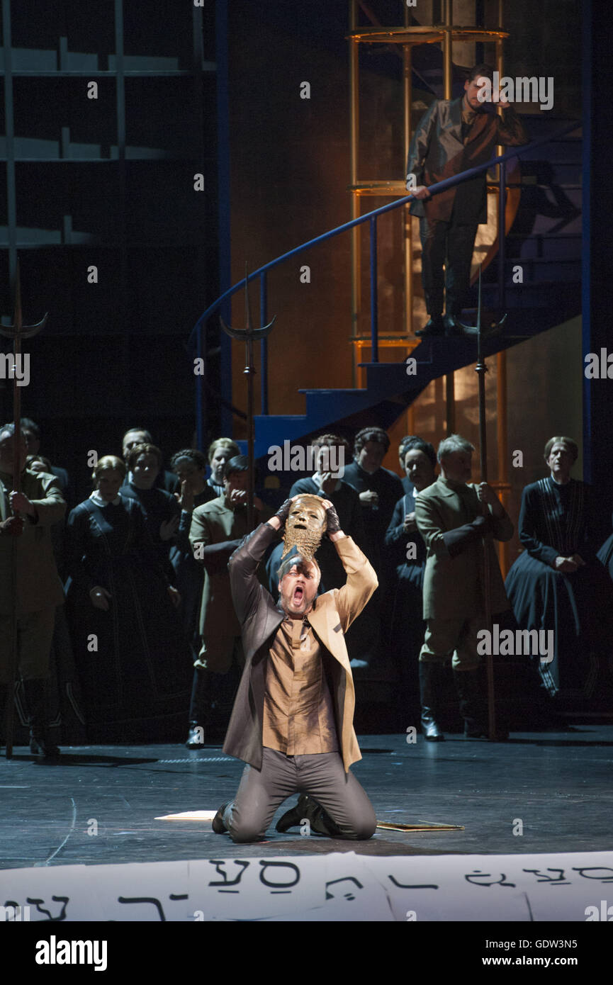'Nabucco', director: Keith Warner Stock Photo - Alamy