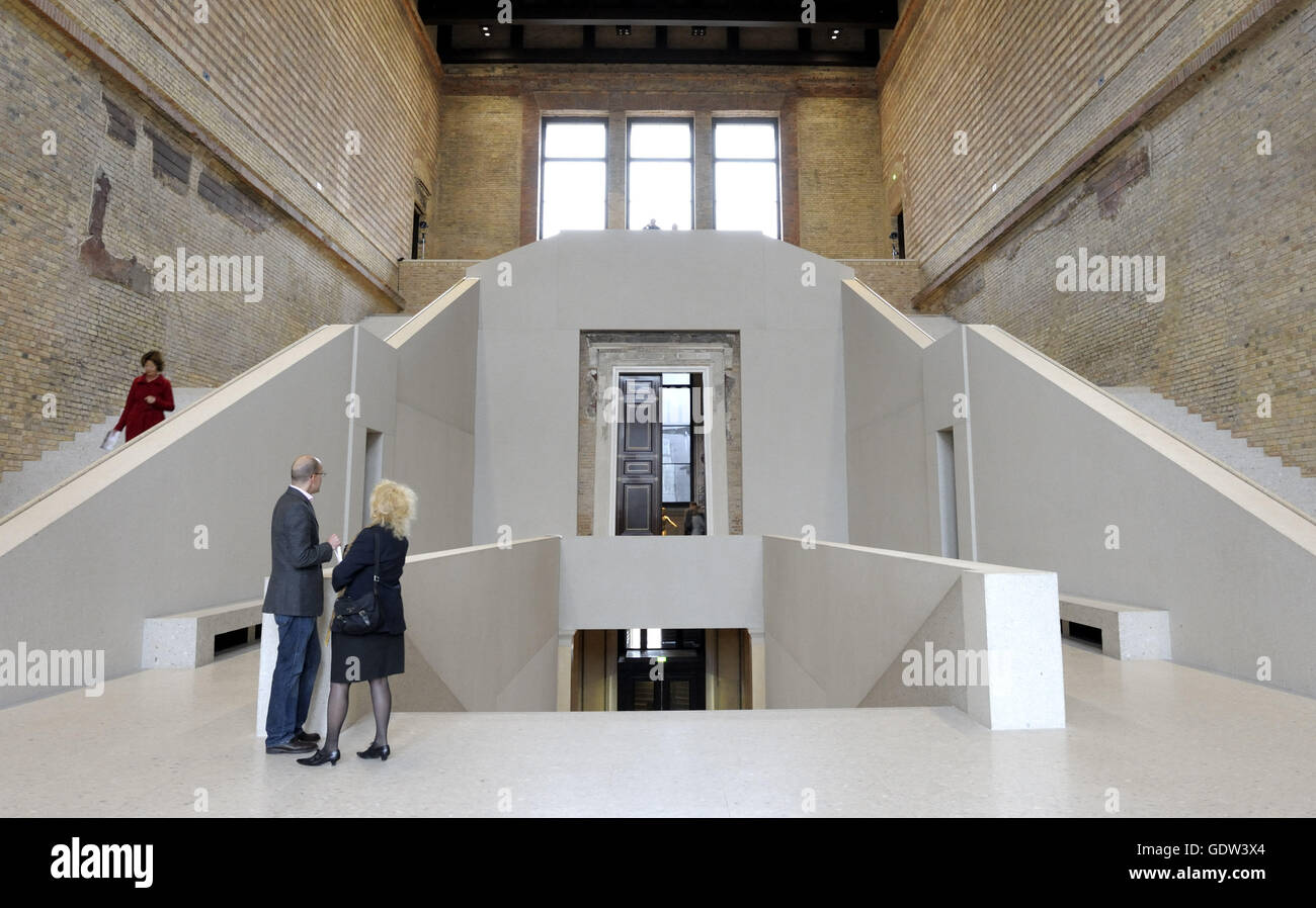 Neues museum berlin hi-res stock photography and images - Alamy