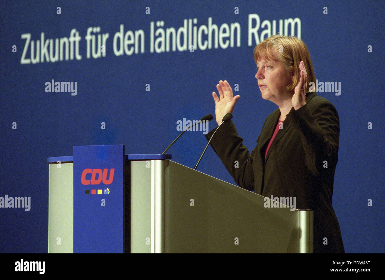 Angela merkel 2001 hi-res stock photography and images - Alamy
