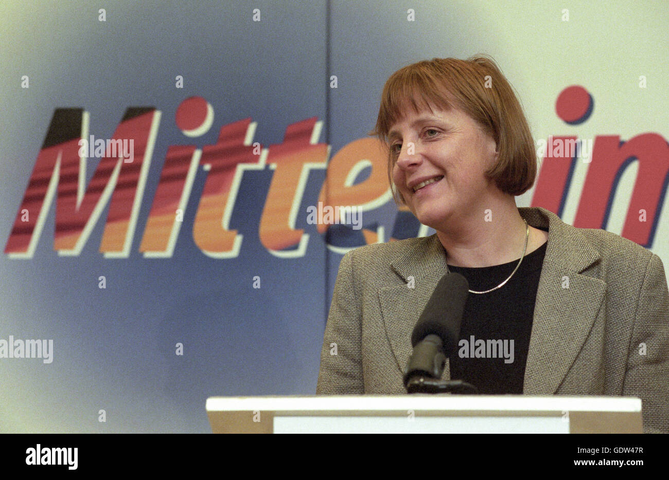 General secretary of the cdu and angela merkel hi-res stock photography ...