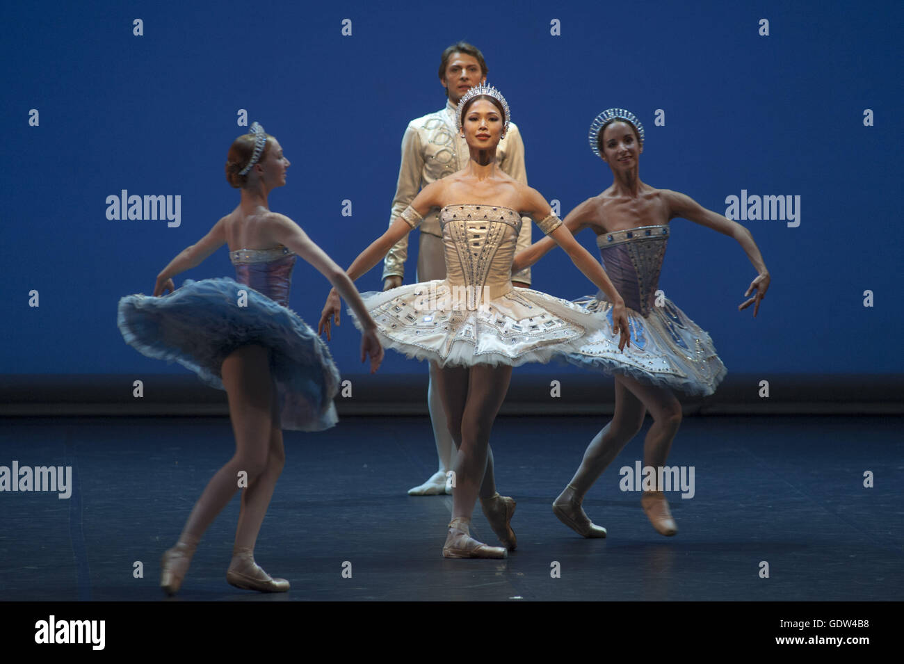 'Season Opening Gala', Staatsballett Berlin Stock Photo - Alamy