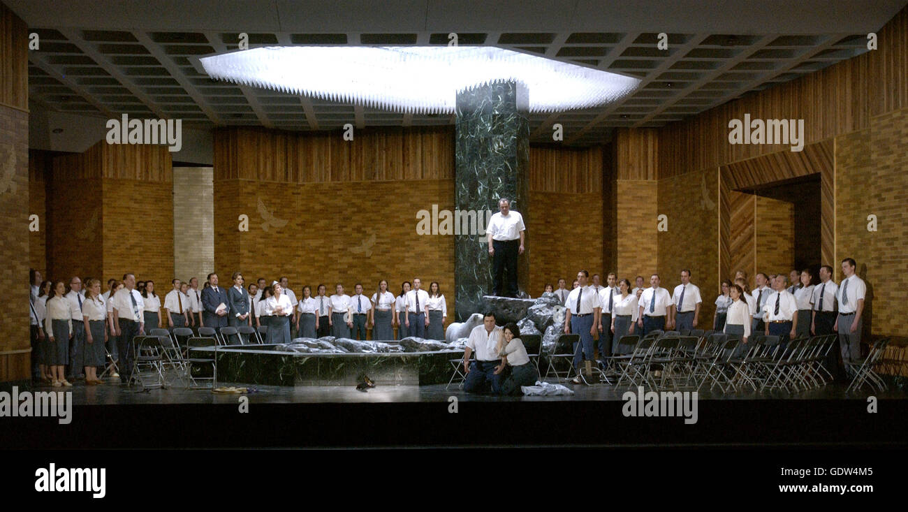 Verdi and aida hi-res stock photography and images - Alamy