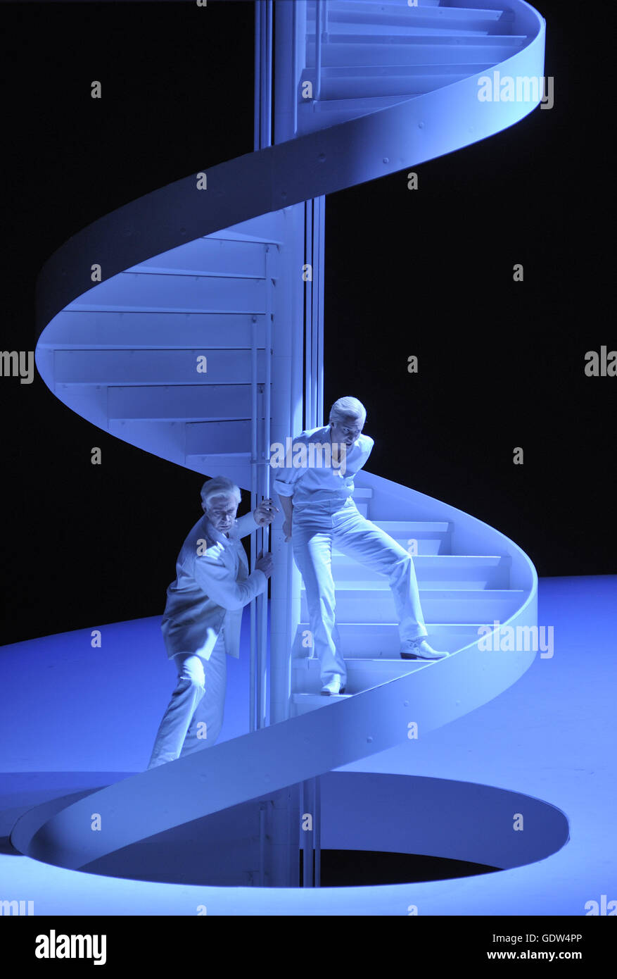 Shakespeare hamlet stage hi-res stock photography and images - Alamy
