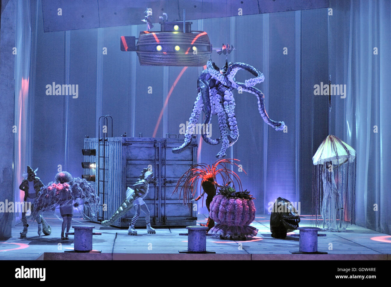 Rote zora hi-res stock photography and images - Alamy