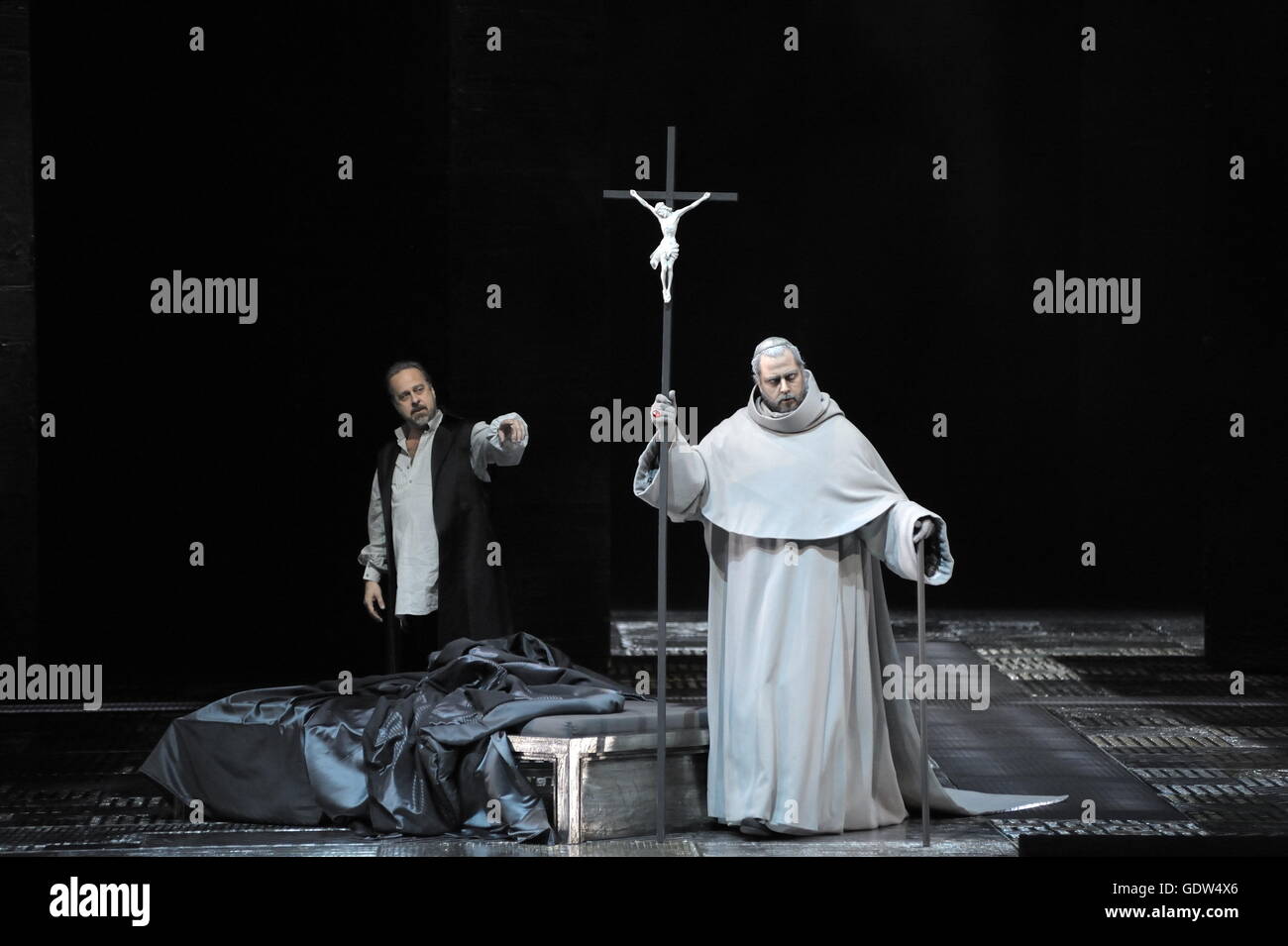 'Don Carlo', director Marco Arturo Marelli Stock Photo - Alamy