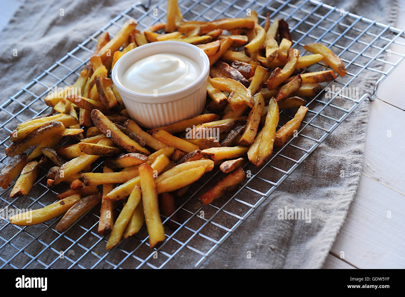 Grid tasty french fries hi-res stock photography and images - Alamy