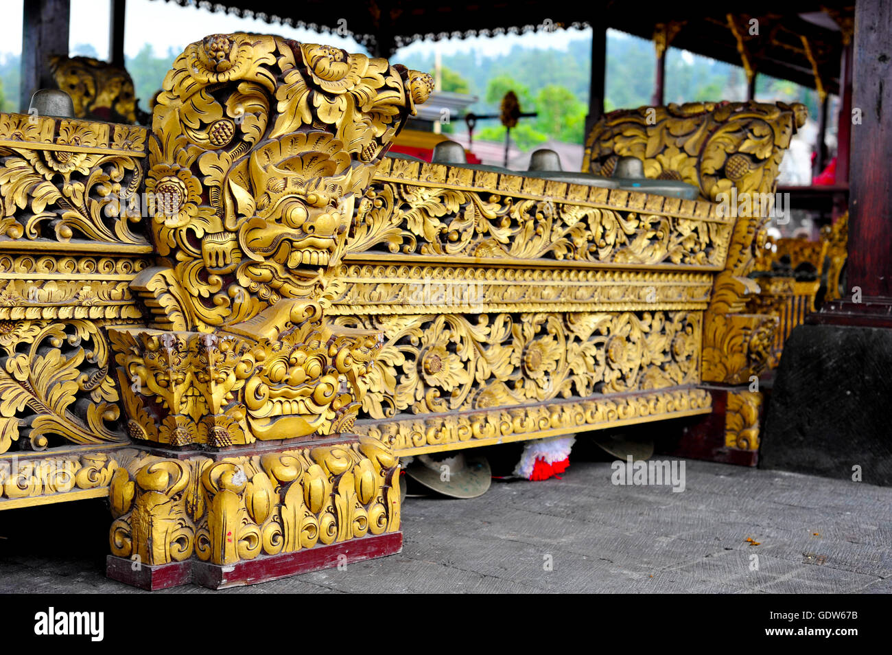 Gamalan hi-res stock photography and images - Alamy