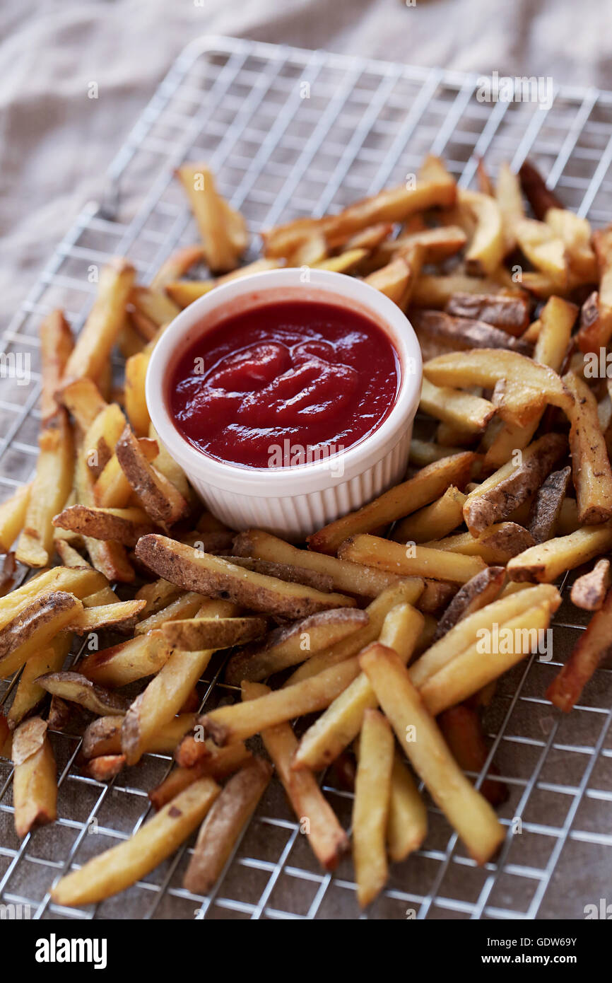 Grid fries hi-res stock photography and images - Alamy