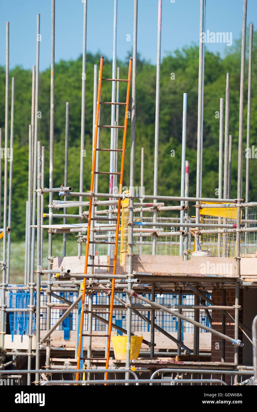 Scaffolding poles hi-res stock photography and images - Alamy