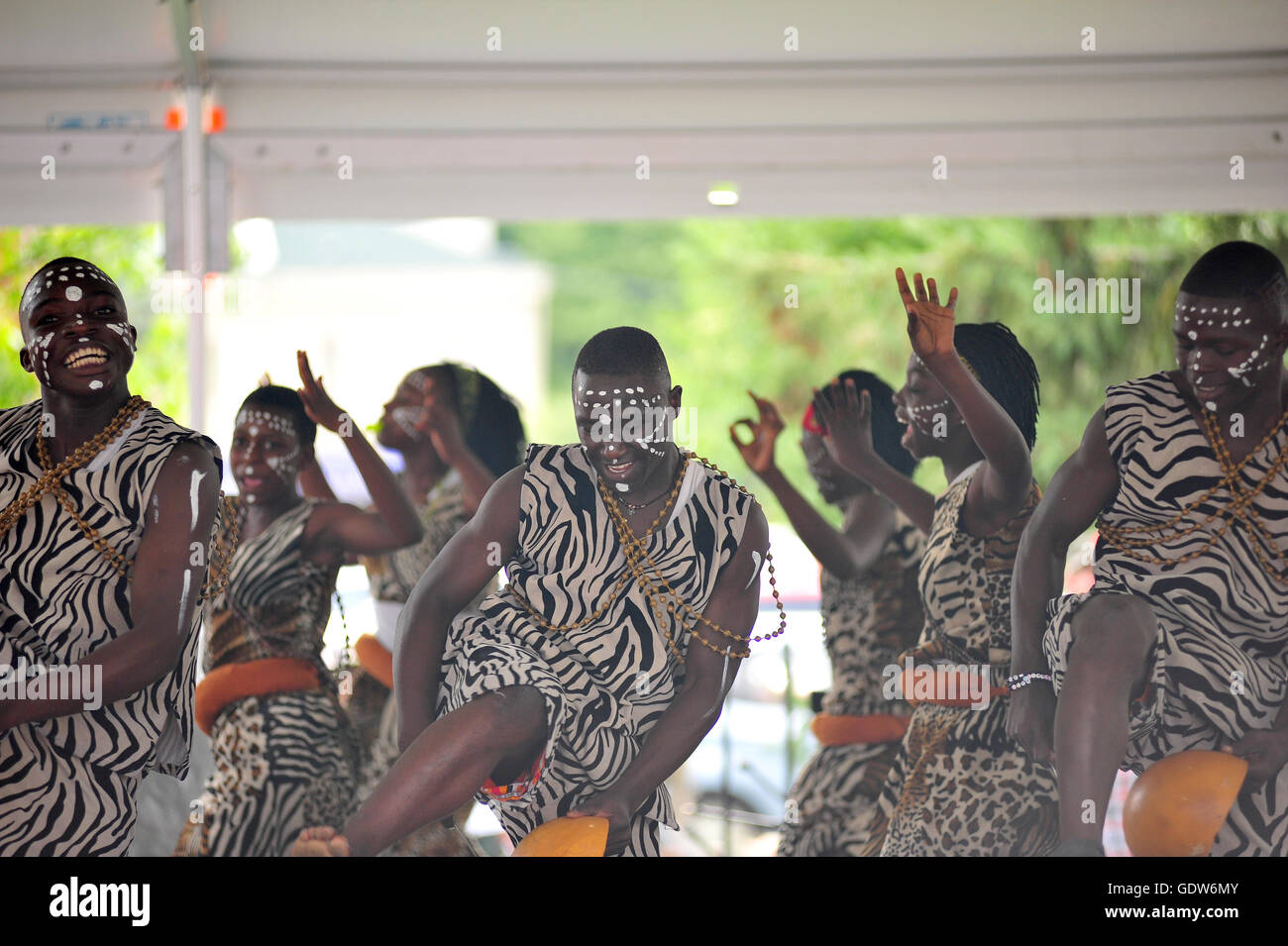 Ugandan boys dancers hi-res stock photography and images - Alamy