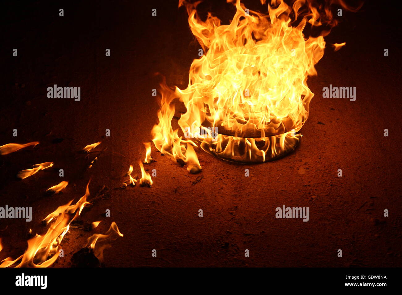 Solstices hi-res stock photography and images - Alamy