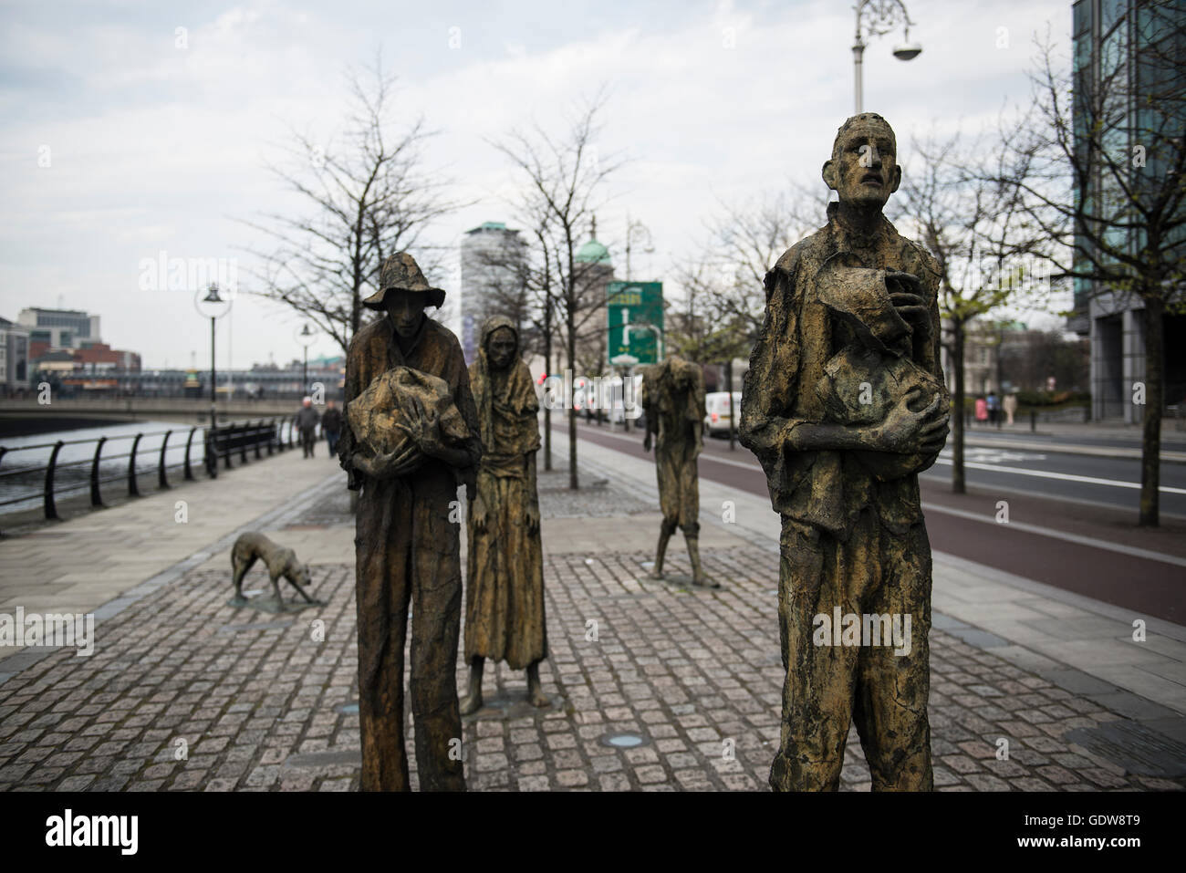 Irish sculpture 19th hi-res stock photography and images - Alamy