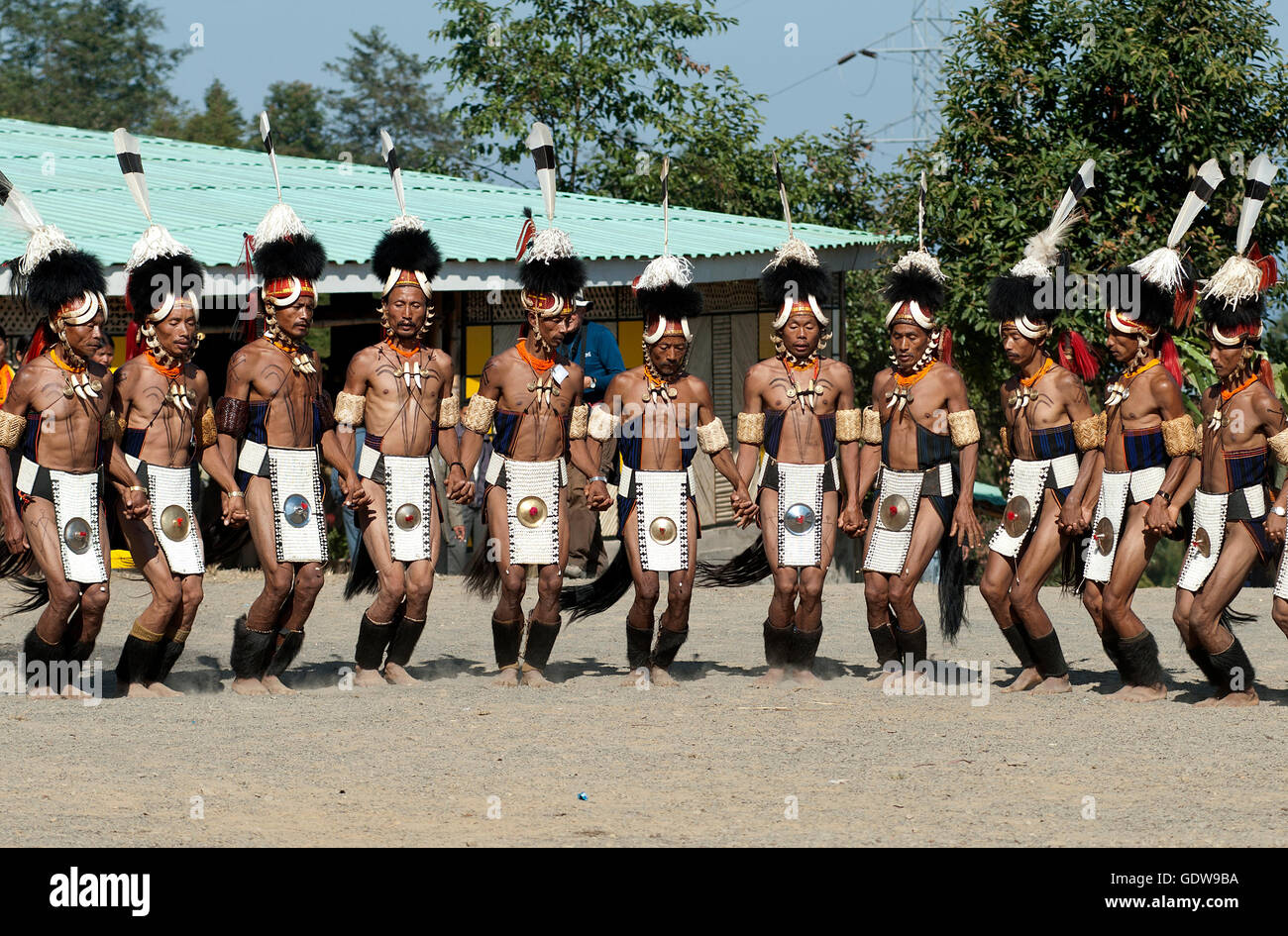 Khiamniungan naga dancing at hornbill festival hi-res stock photography ...