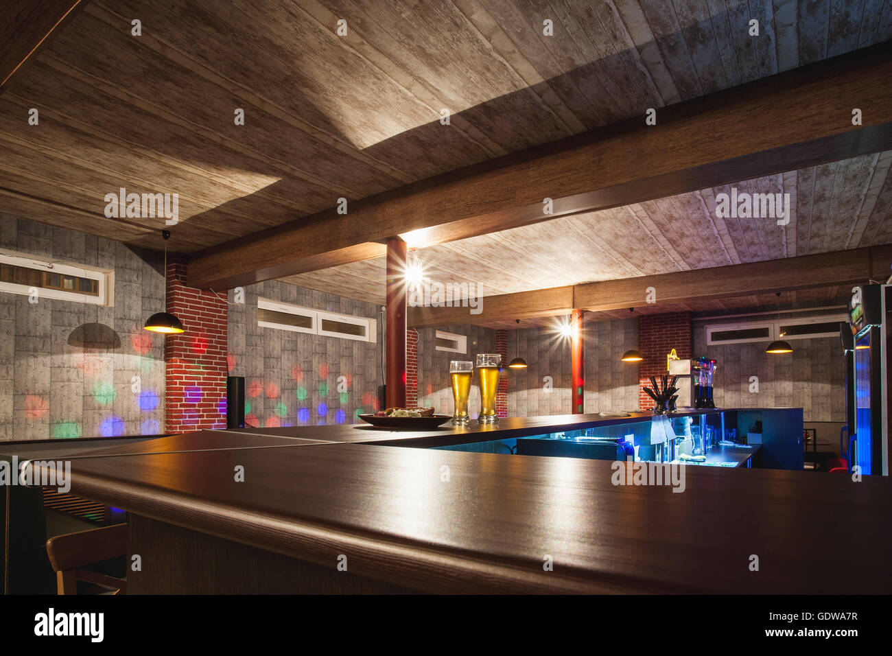 Traditional barmaid hi-res stock photography and images - Alamy