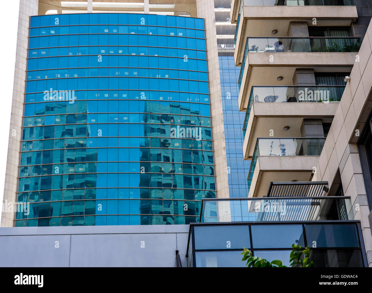 Israel tel aviv new buildings hi-res stock photography and images - Alamy
