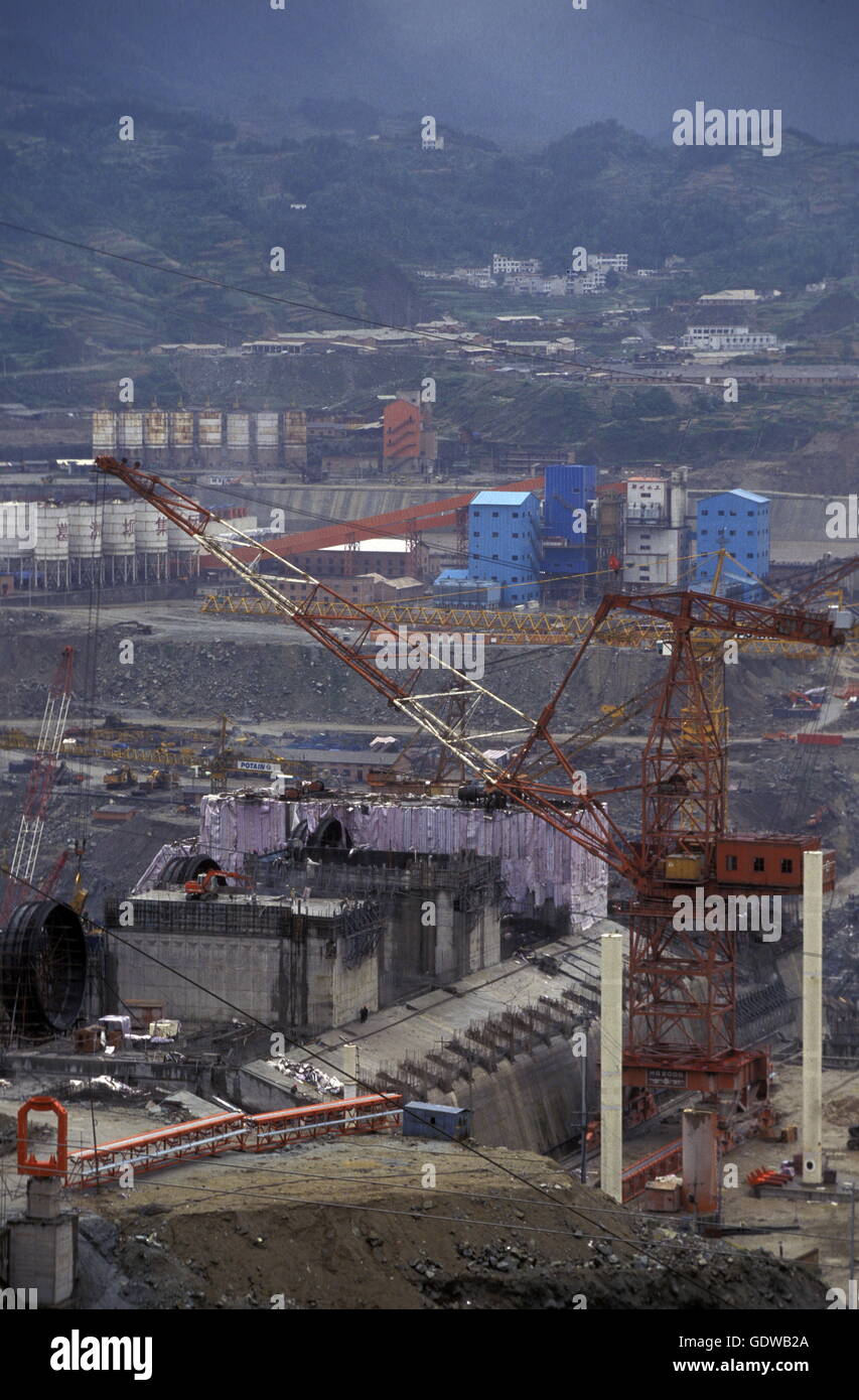 the constructions work at the three gorges dam project on the yangzi ...