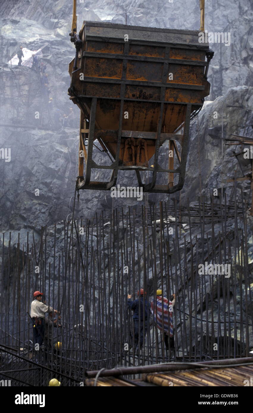 the constructions work at the three gorges dam project on the yangzi ...