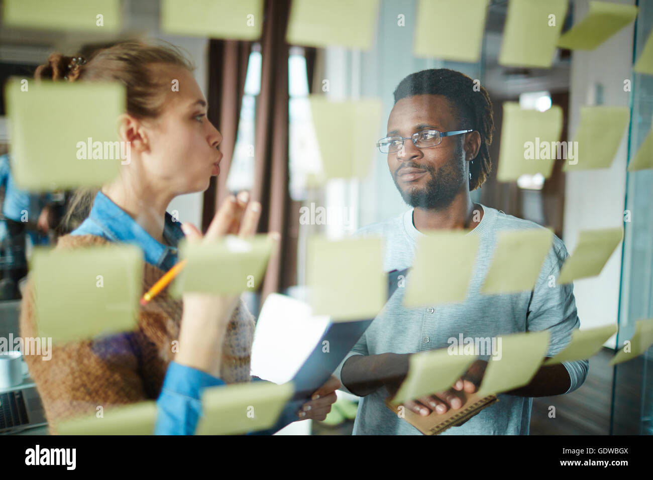 Attention tasks hi-res stock photography and images - Alamy