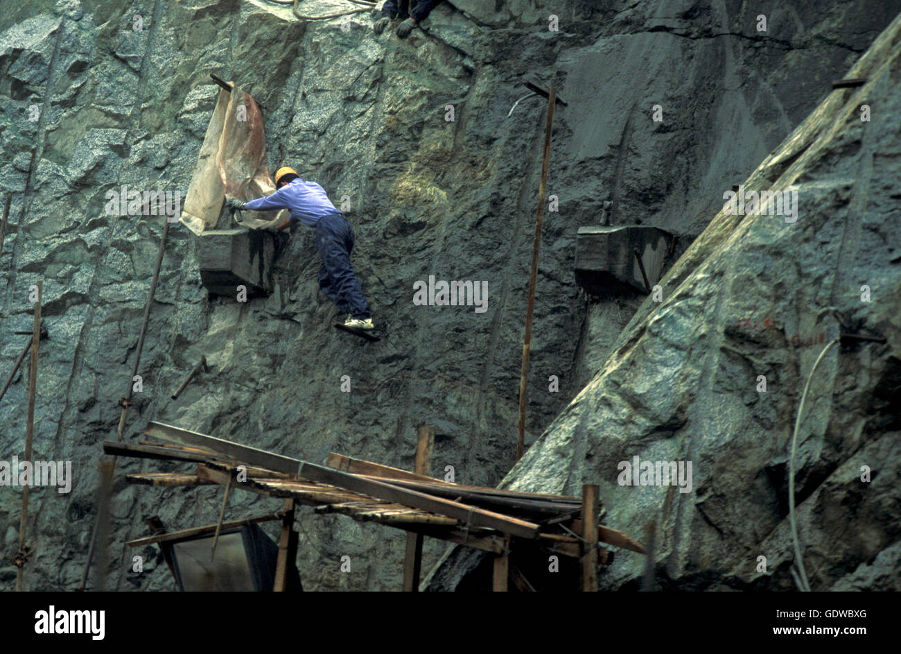 the constructions work at the three gorges dam project on the yangzi ...