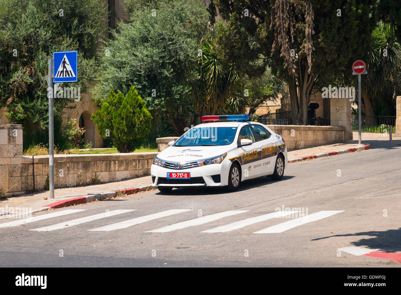 Israel Modern Jerusalem police car by zebra crossing Stock Photo - Alamy