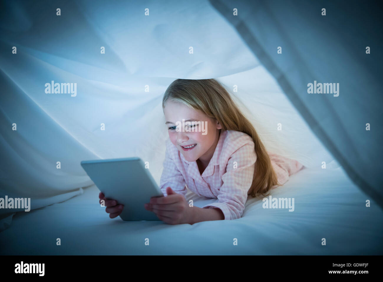 Activity sheet hi-res stock photography and images - Alamy