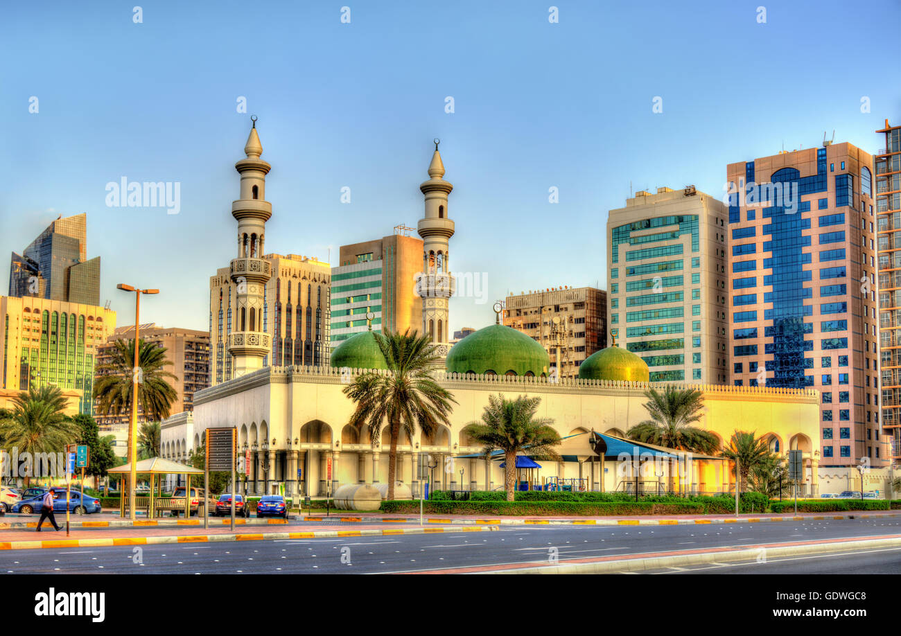 Sheikh khalifa mosque hi-res stock photography and images - Alamy