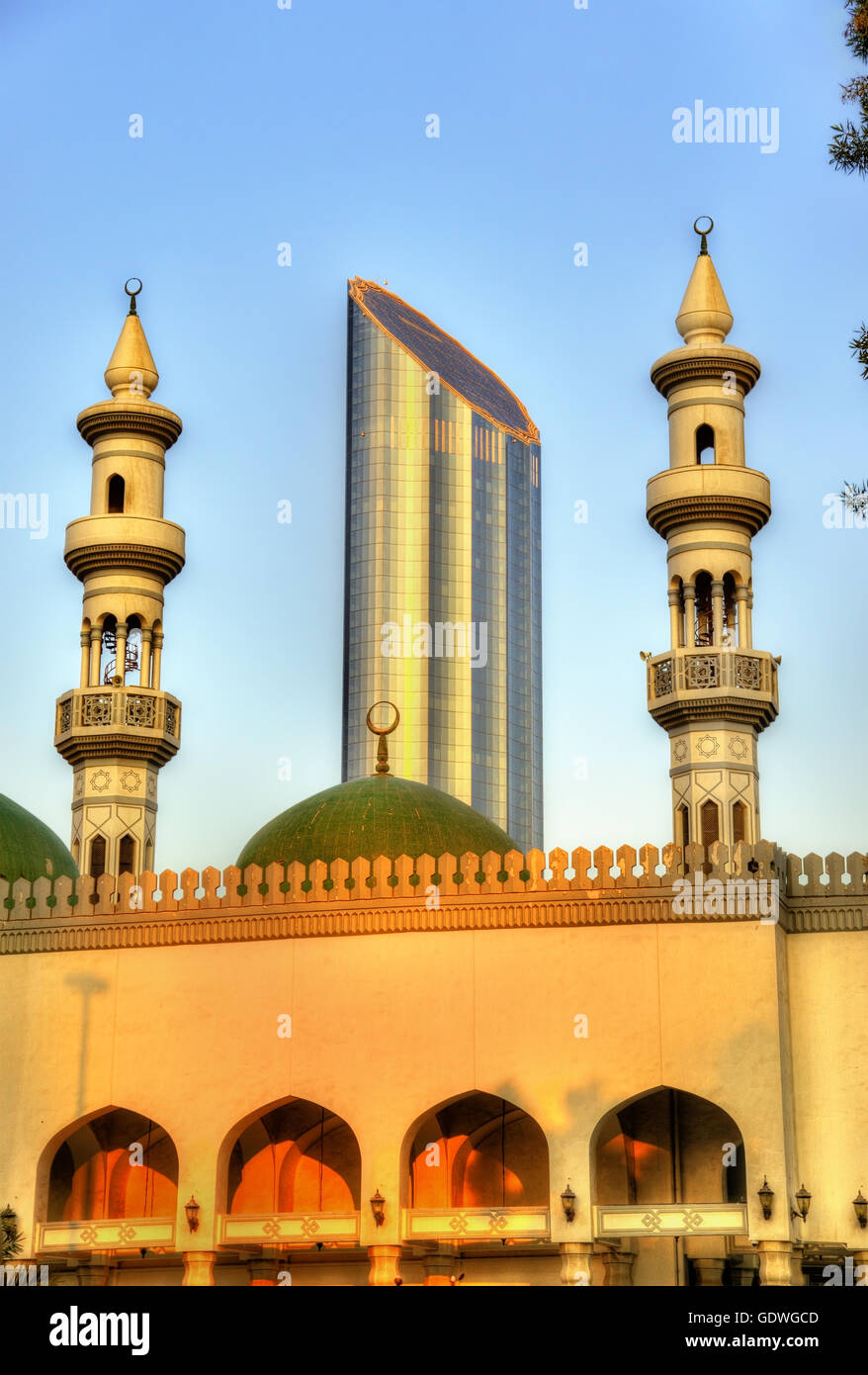 Sheikh khalifa mosque hi-res stock photography and images - Alamy