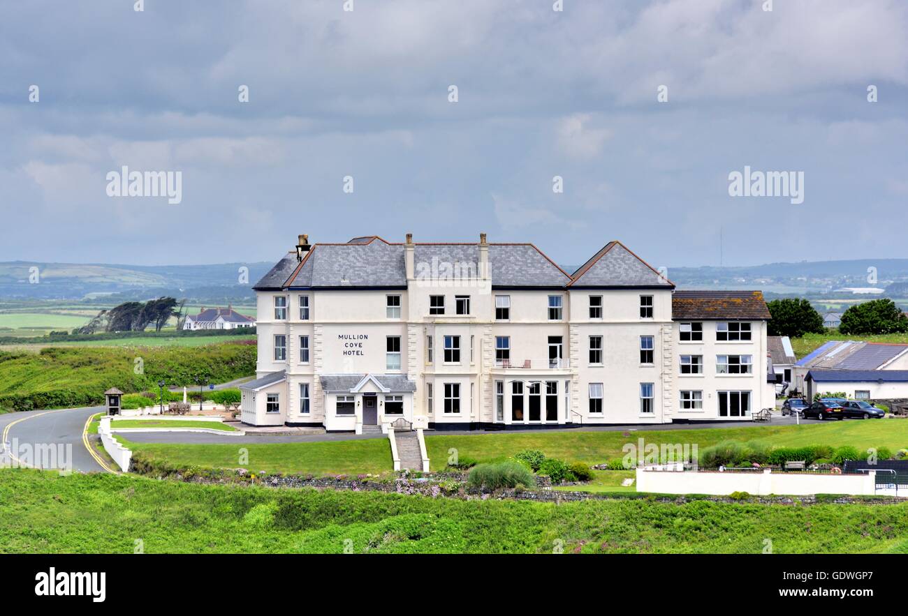 Mullion Cove Hotel Stock Photo - Alamy