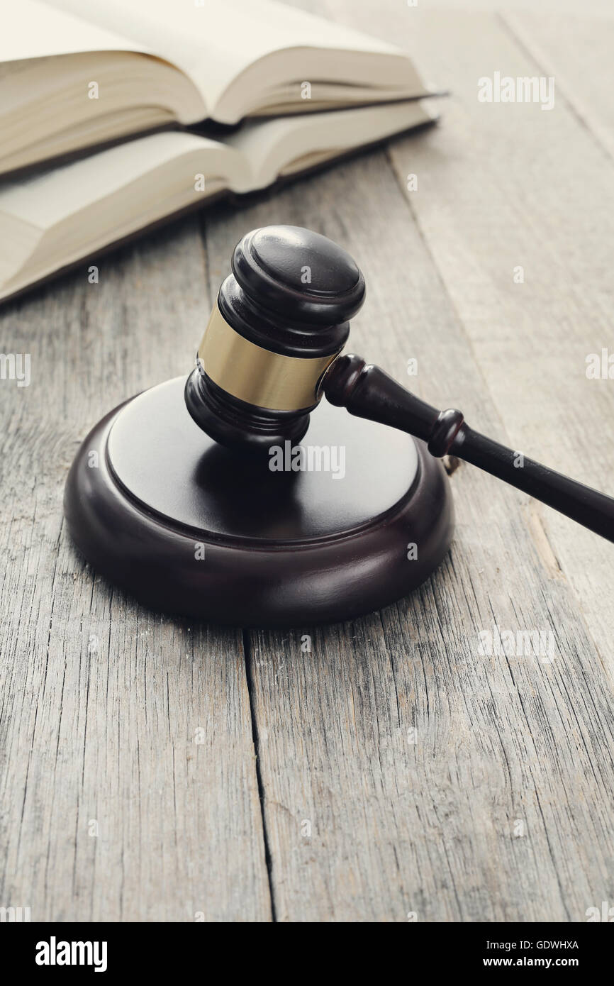 Prosecution barrister hi-res stock photography and images - Alamy