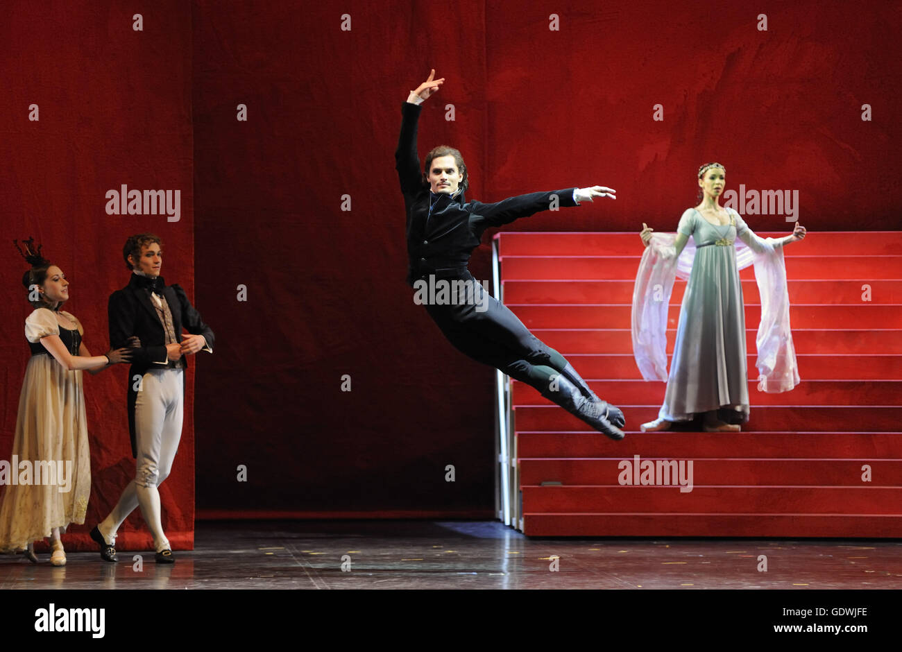 'The Flaming Heart', ballet by Patrice Bart Stock Photo - Alamy