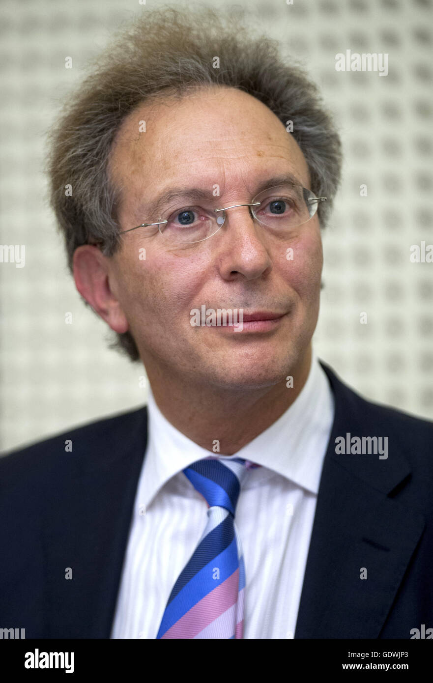 Berliner abgeordnetenhaus hi-res stock photography and images - Alamy