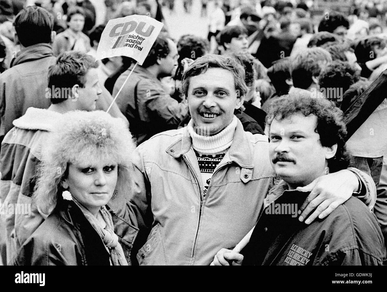 Germany 16 09 1990 election campaign of the saxon cdu in dresden hi-res ...
