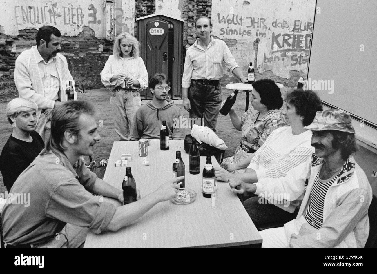 1991 people hi-res stock photography and images - Alamy