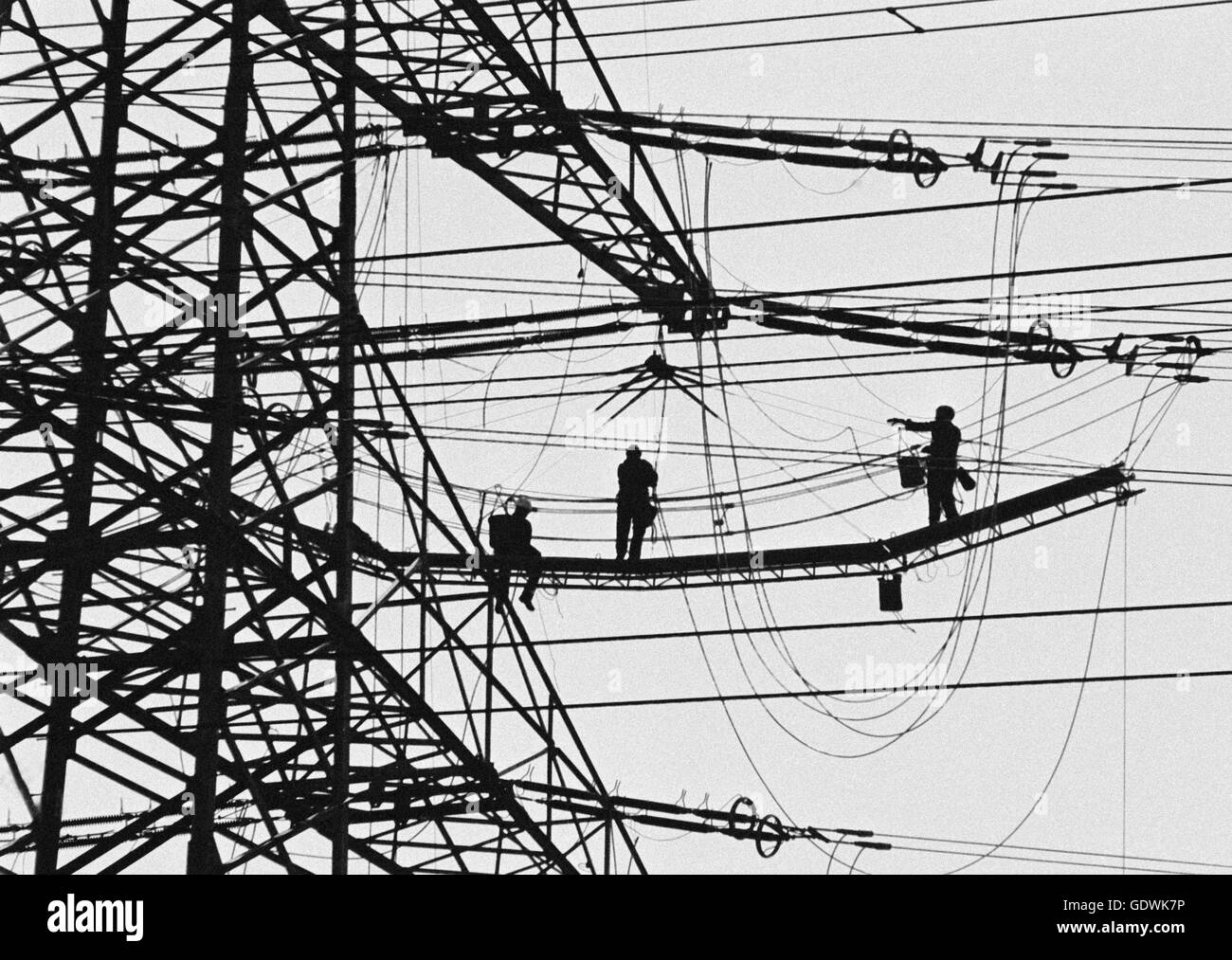 Wiring Pylon Black and White Stock Photos & Images - Alamy